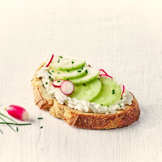 Tartine fraicheur Labné, concombre et radis - Président